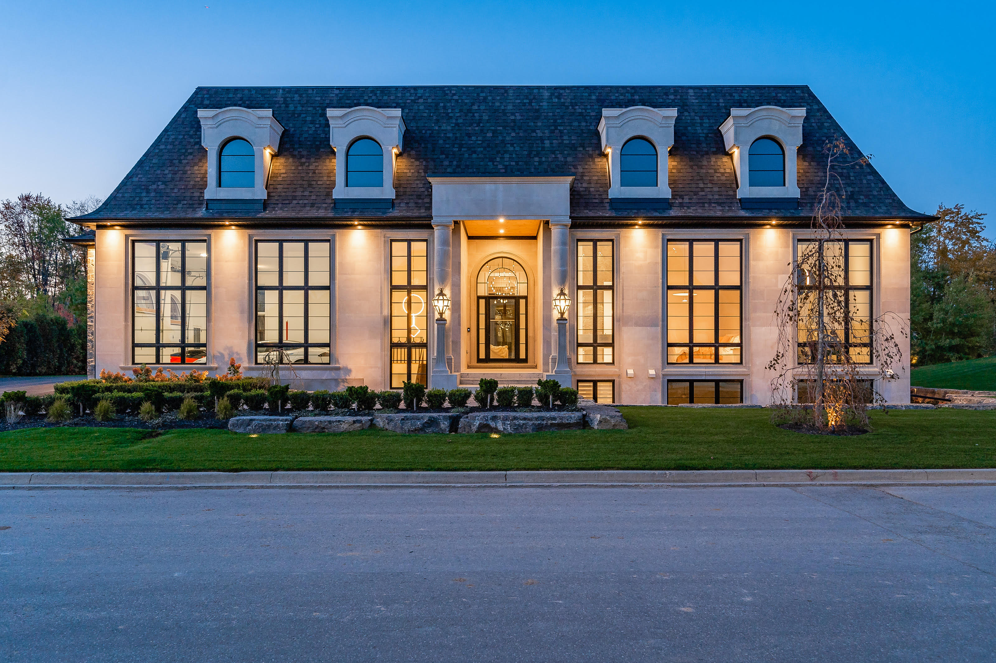 Fall Window Cleaning: Tips for Streak Free Windows | Golden Windows Fall Window Cleaning: Tips for Streak Free Windows | Golden Windows